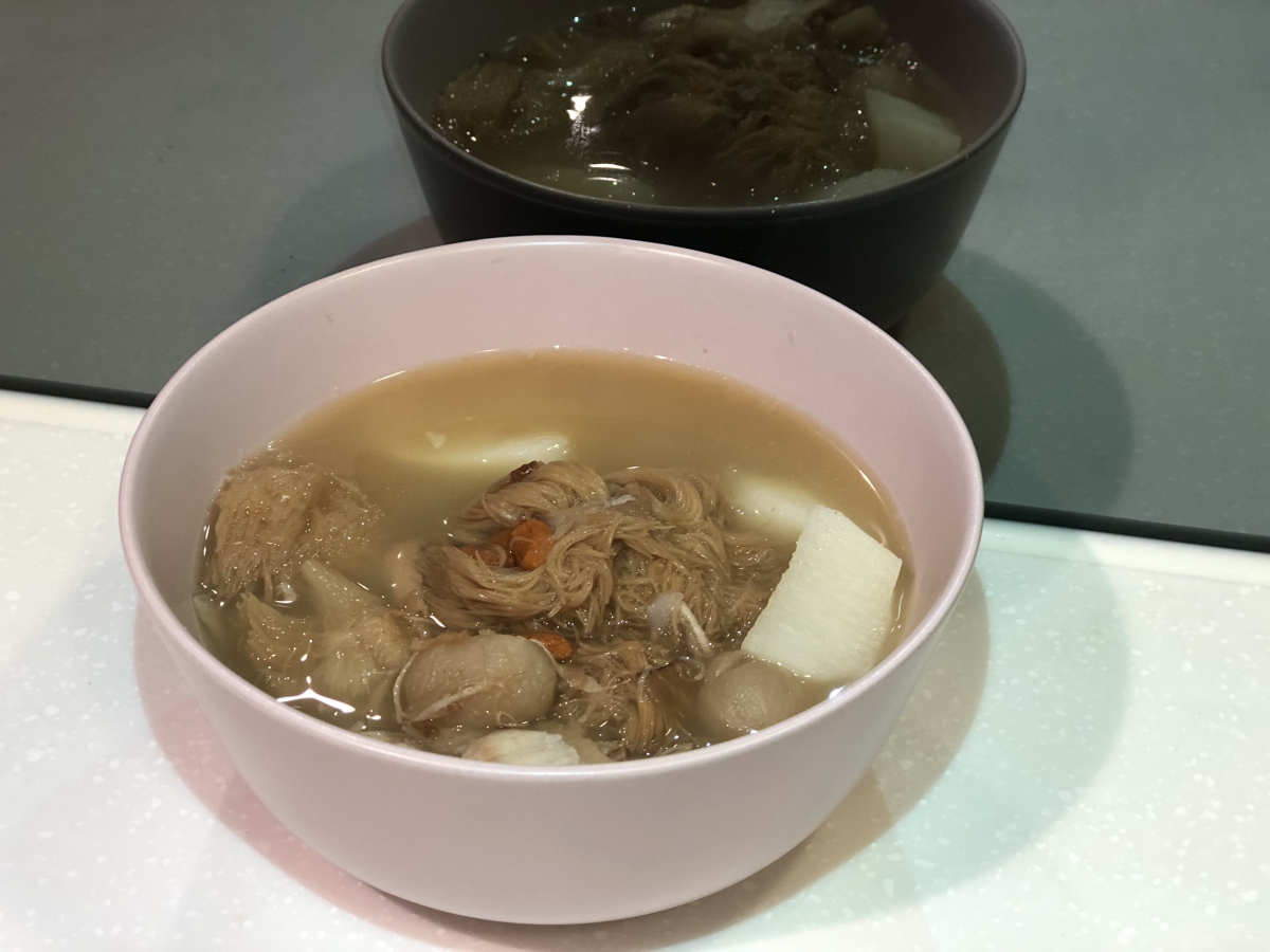 Monkey Head Mushroom And Chinese Yam Soup With Pork - DSG Energy 特爾高能源